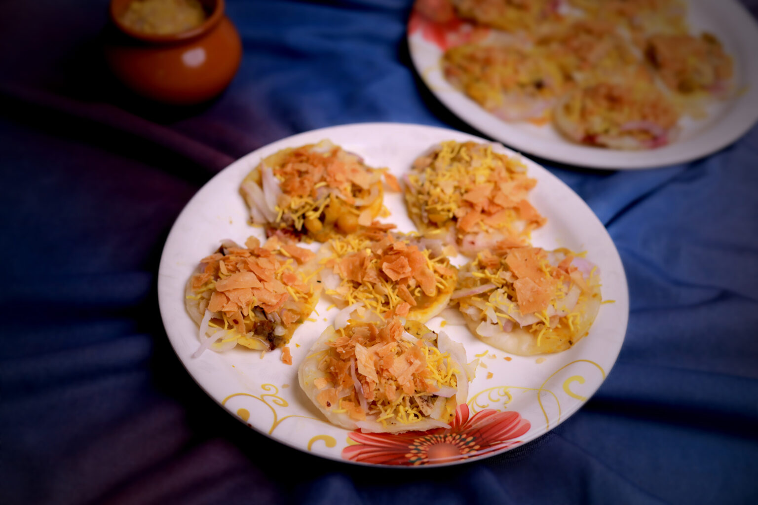 Surti Aloo Puri (6 Pcs.) - Mr. Khaman